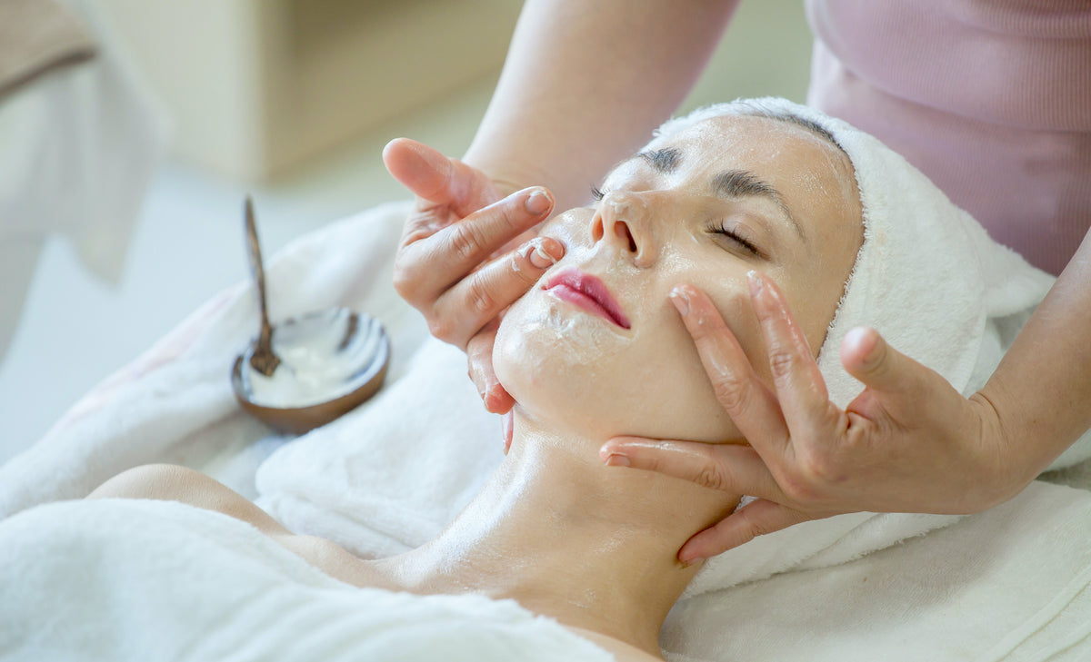 6 Acne Facial Treatments to Help Prevent Breakouts | Averr Aglow®